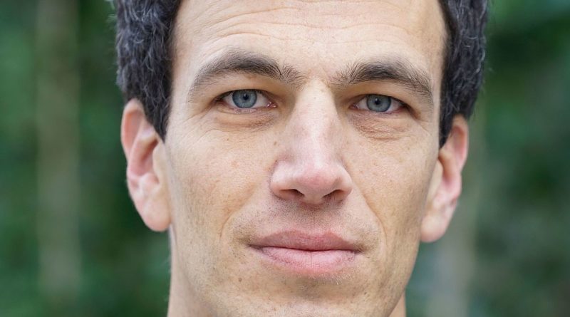 Dramaturgo israelense, Yoav Shutan-Goshen, realiza Masterclass na ...